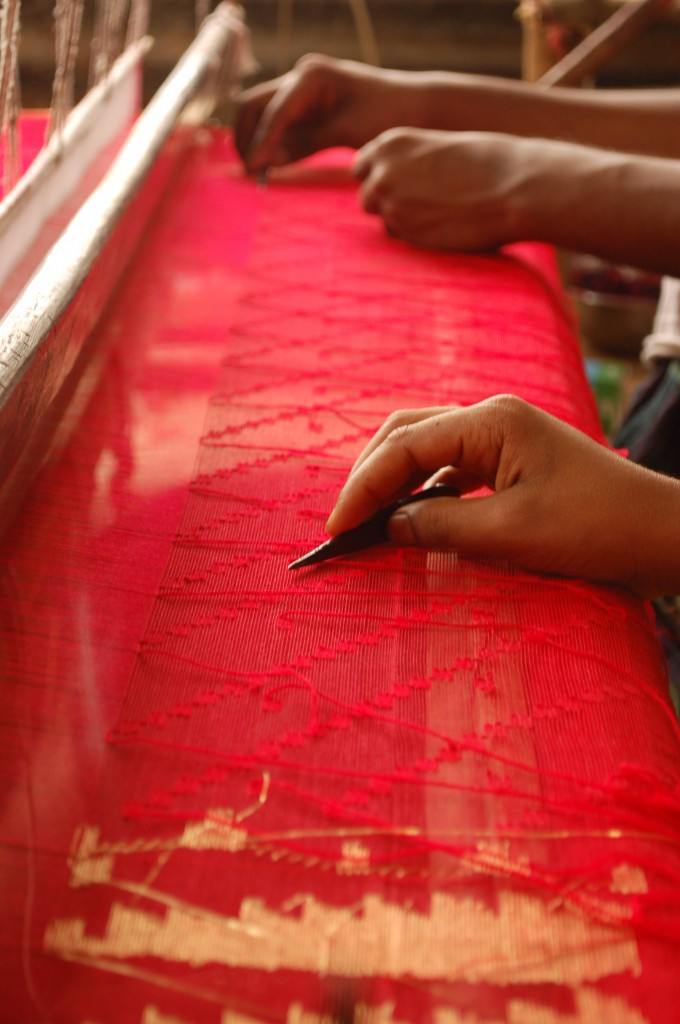 Jamdani Silk: All About This Fabric And Attires | Utsavpedia