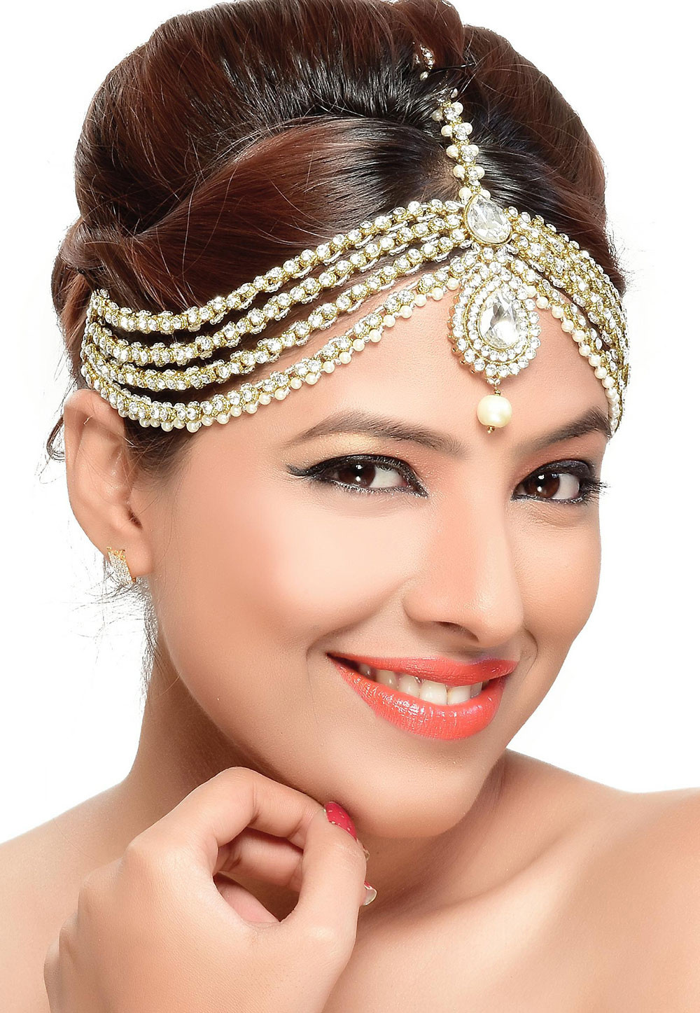Maang Tikka: Jewelry For Indian Brides | Utsavpedia