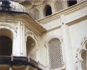 Jaali Work: Most Famous Form of Chikankari Embroidery Clothing | Utsavpedia